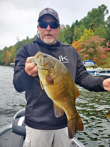 About Us - Razr Rodz